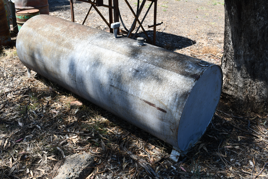 Lot 84 - Ground diesel tank | AuctionsPlus