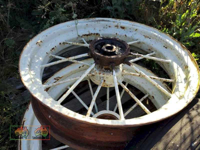 Lot 64 - Pair of Combine Wheels (White) | AuctionsPlus