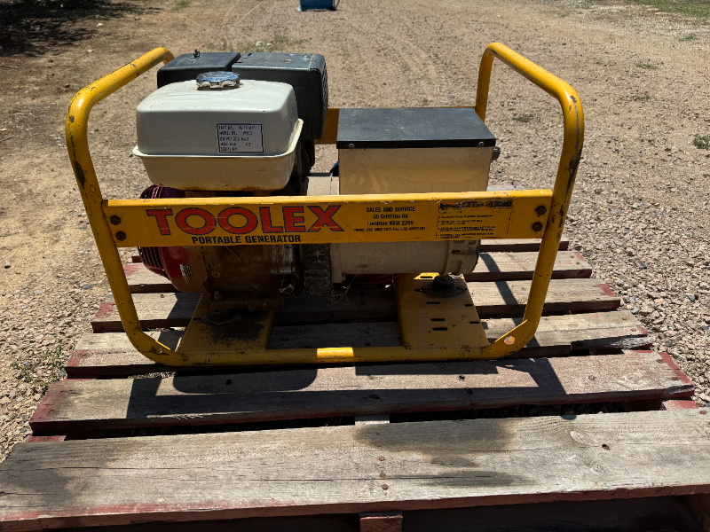 Lot 20 - Toolex Generator/Welder | AuctionsPlus