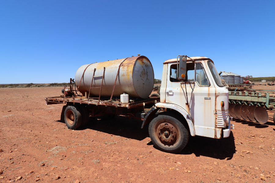 Lot 158 - Ford D1210 Truck | AuctionsPlus