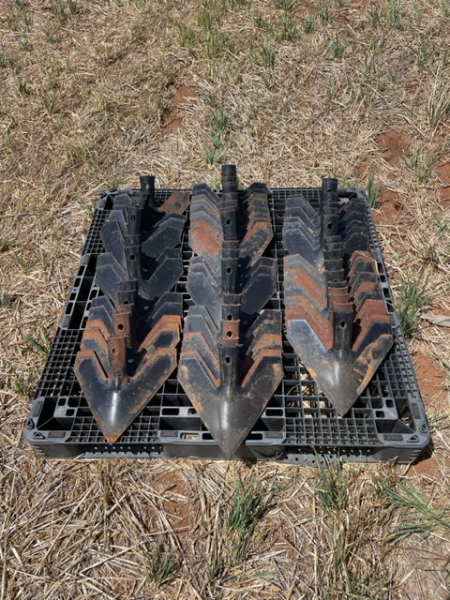 Lot 12 - 44 x McKay SW516 - 12' Knock-On Sweeps (NEW) | AuctionsPlus