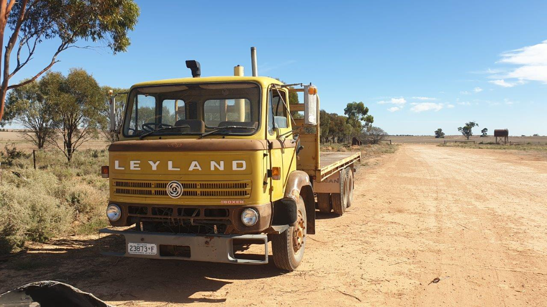 Lot 11 - ‘74 Leyland 20’ tipper | AuctionsPlus