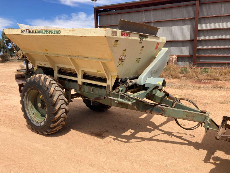 Lot 14 - Marshall 840T spreader | AuctionsPlus