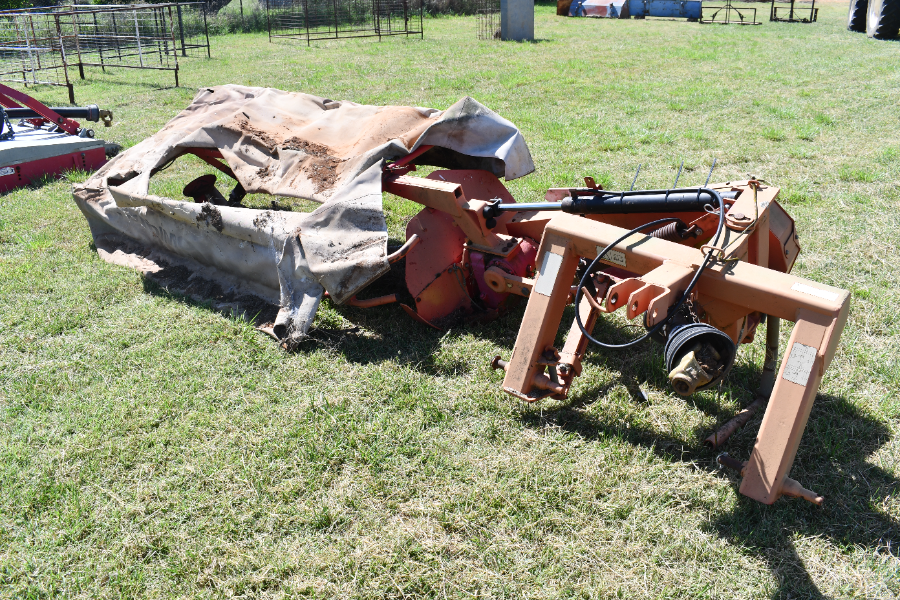 Lot 19 - Lely Splendimo 240L disc mower | AuctionsPlus