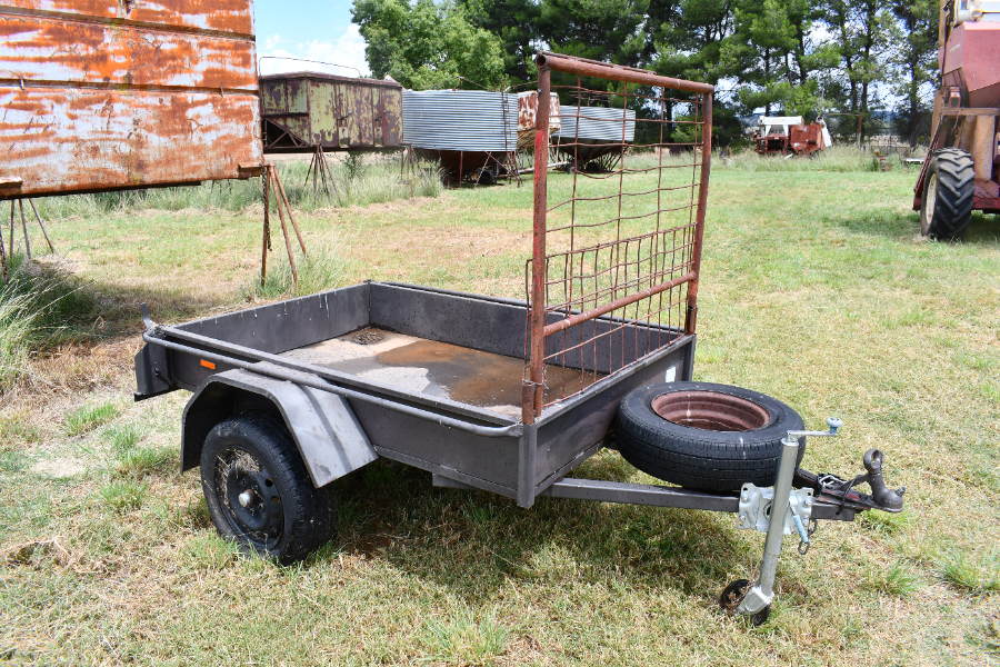Lot 38 - 6ft x 4ft box trailer | AuctionsPlus