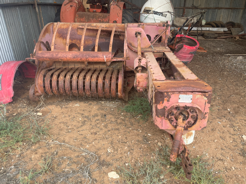 Lot 333 - McCORMACK INTERNATIONAL B 45 MARK 2 SQUARE BALER | AuctionsPlus