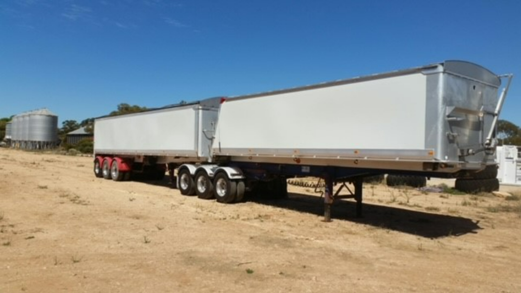 Lot 341 - Barry Stoodley set of A & B Trailers | AuctionsPlus