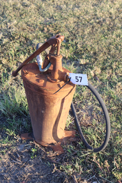 Lot 57 - Track Roller Lube Pumps | AuctionsPlus