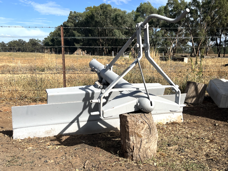Lot 59 - Massey Ferguson Grader Blade | AuctionsPlus
