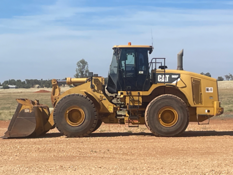 Lot 108 - CAT 966H Front-End Loader | AuctionsPlus