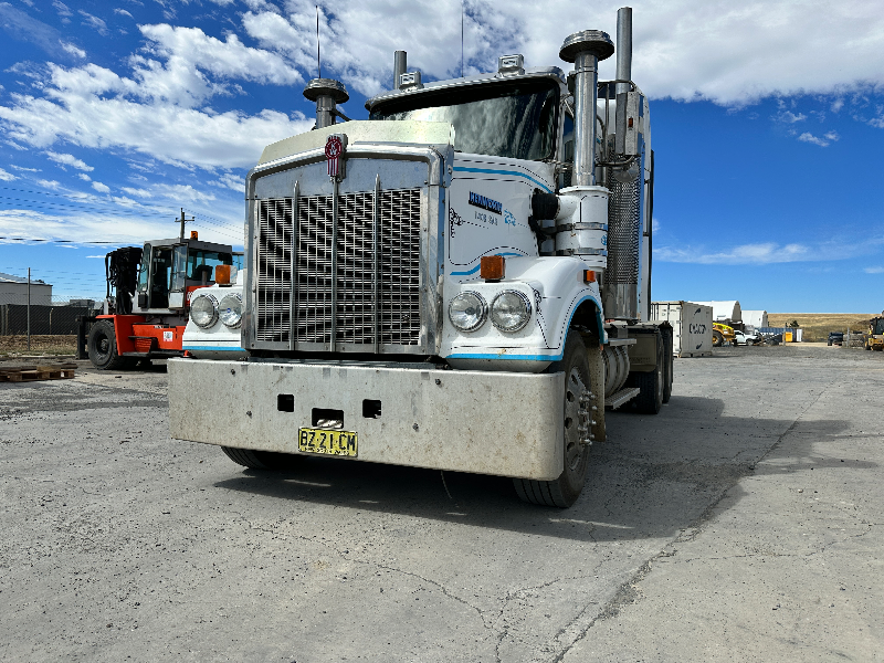 Lot 10 - KENWORTH T408 SAR. | AuctionsPlus