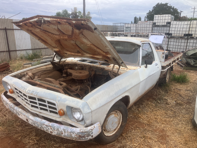 Lot 3 - HQ ONE TONNER | AuctionsPlus