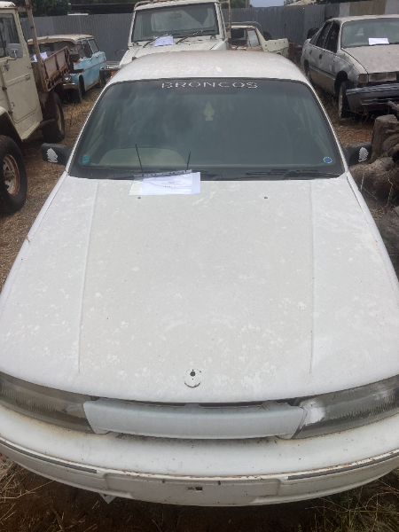 Lot 5 - VP COMMODORE | AuctionsPlus