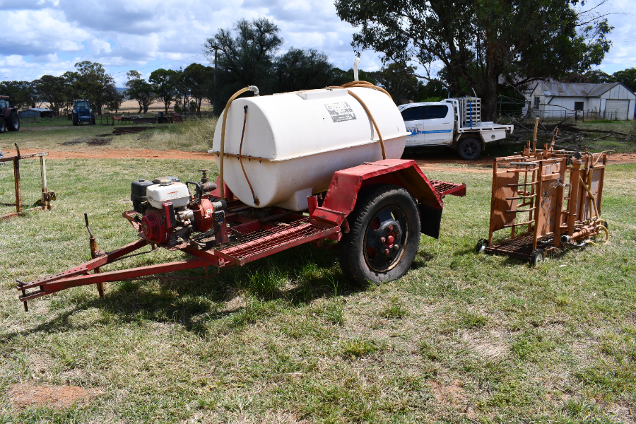 Lot 59 - Sheep jetting plant | AuctionsPlus