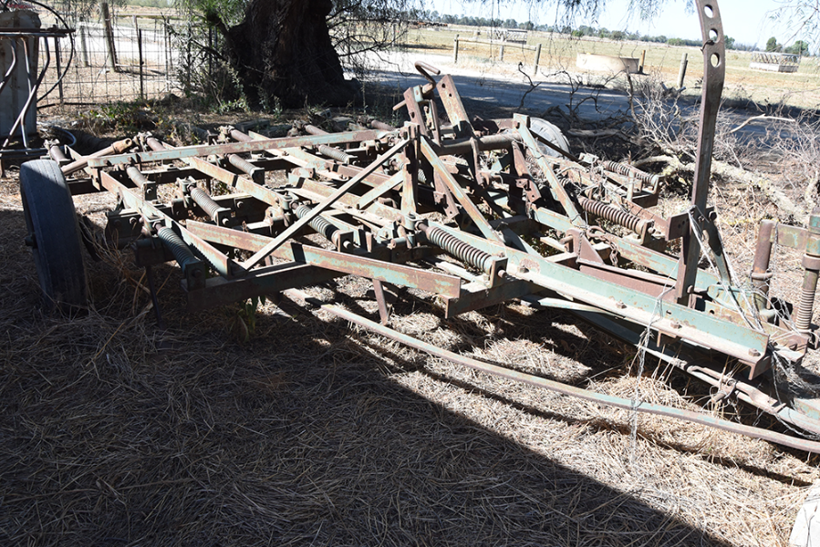Lot 3 - John Shearer 21 Tyne Scarifier | AuctionsPlus