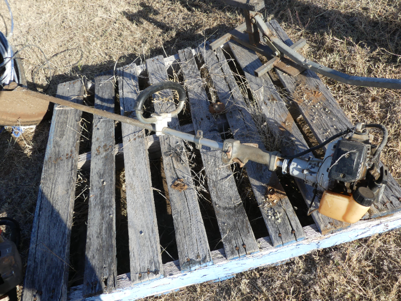 Lot 189 - Stihl FS81 Whipper Snipper | AuctionsPlus