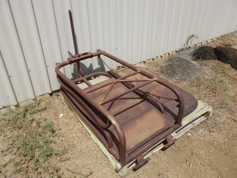 Lot 125 - MORRISSEY CALF CRADLE | AuctionsPlus