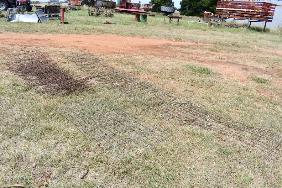 Lot 165 - Assorted sheets weld mesh | AuctionsPlus