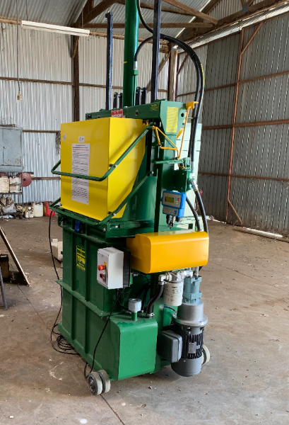 Lot 252 - Heiniger TPW Wool Press | AuctionsPlus