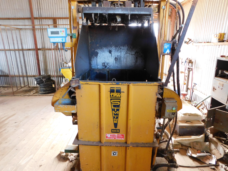 Lot 107 - TPW SLIMLINE WOOL PRESS MK2 Digital scales Excellent ...