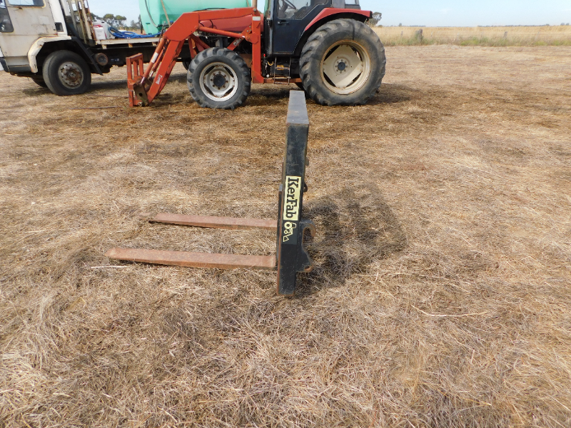 Lot 122 - KERFAB PELLET FORKS | AuctionsPlus