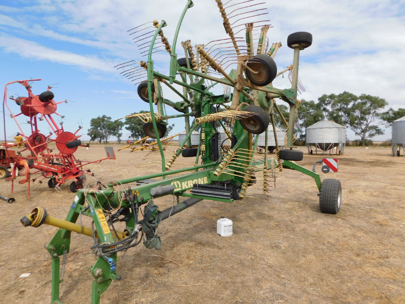 Lot 25 - KRONE SWADRO TC760 PLUS 7.6 MTR TWIN ROTARY RAKE | AuctionsPlus