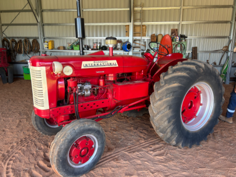 Lot 20 - McCormick International AW-7 | AuctionsPlus