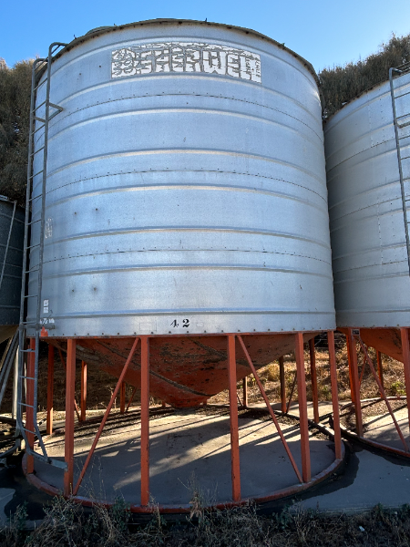 Lot 170 - Sherwell Ahrens Silo #17 | AuctionsPlus