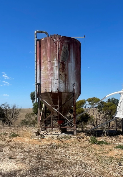 Lot 42 - 10t Silo Auto feeder centerless auger type approx. 22m ...