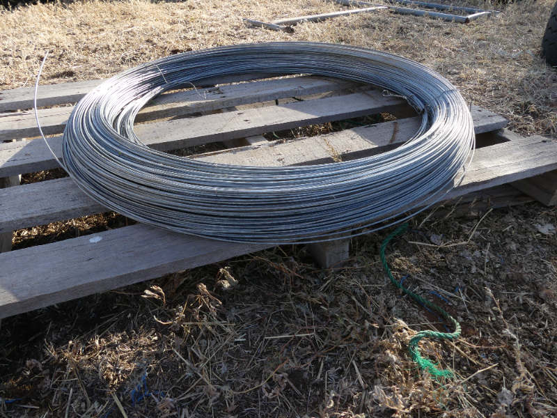 Lot 135 - Roll of Plain Wire | AuctionsPlus