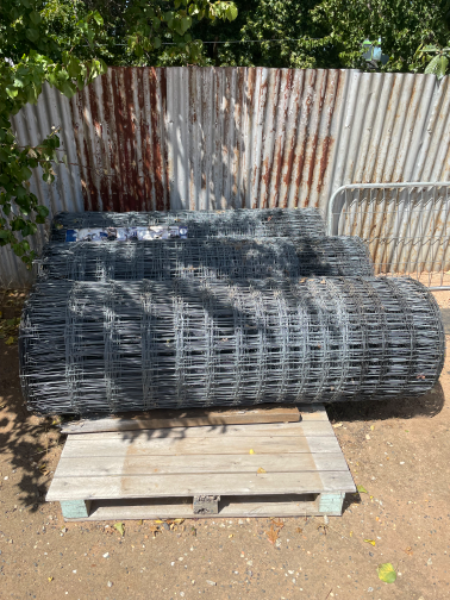 Lot 36 - Fencing Material | AuctionsPlus