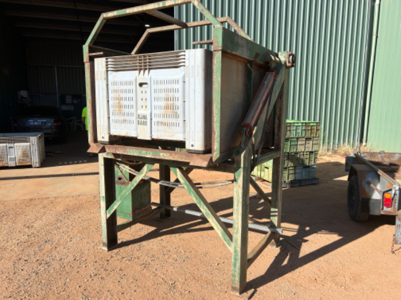 Lot 16 - Vegetable Bin Tipper | AuctionsPlus