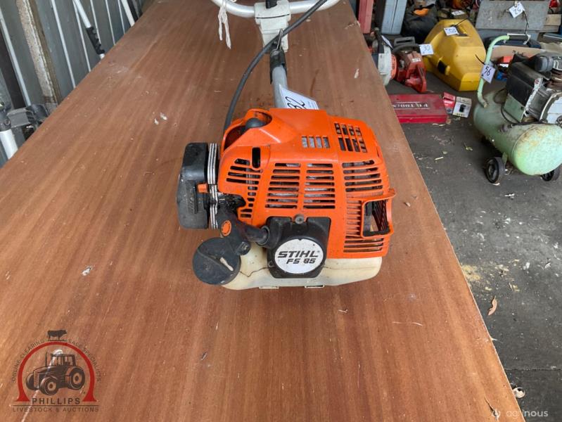 Lot 32 - Stihl FS85 whipper snipper | AuctionsPlus