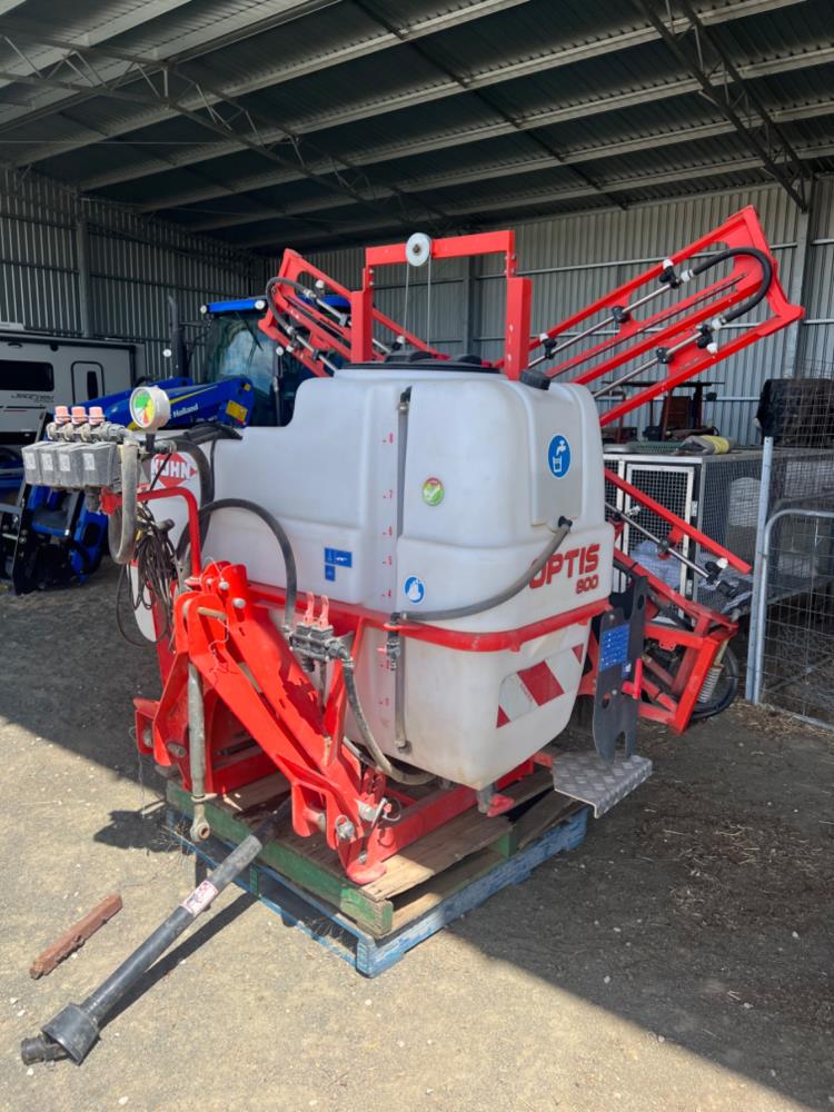 Lot 55 - KUHN 3PL BOOM SPRAY | AuctionsPlus