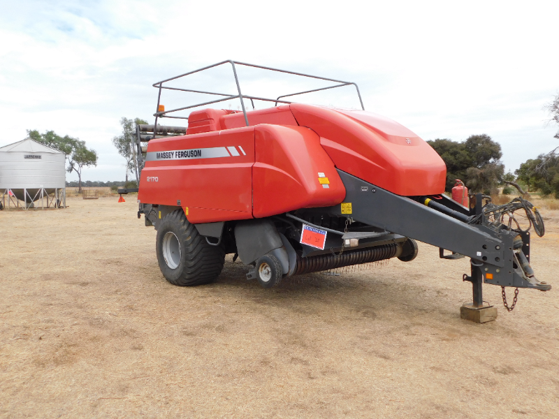 Lot 35 - Massey Ferguson 2170 square Baler | AuctionsPlus