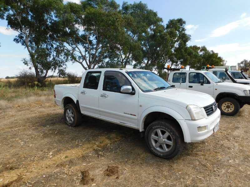 Lot 233 - Holden Rodeo 3.5 V6 ute dual cab | AuctionsPlus