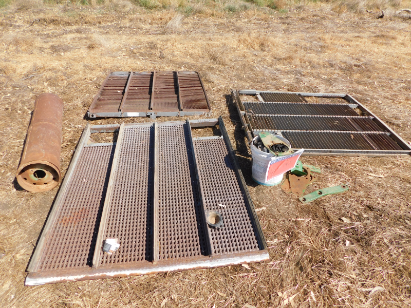 Lot 142 - Grain riddles | AuctionsPlus