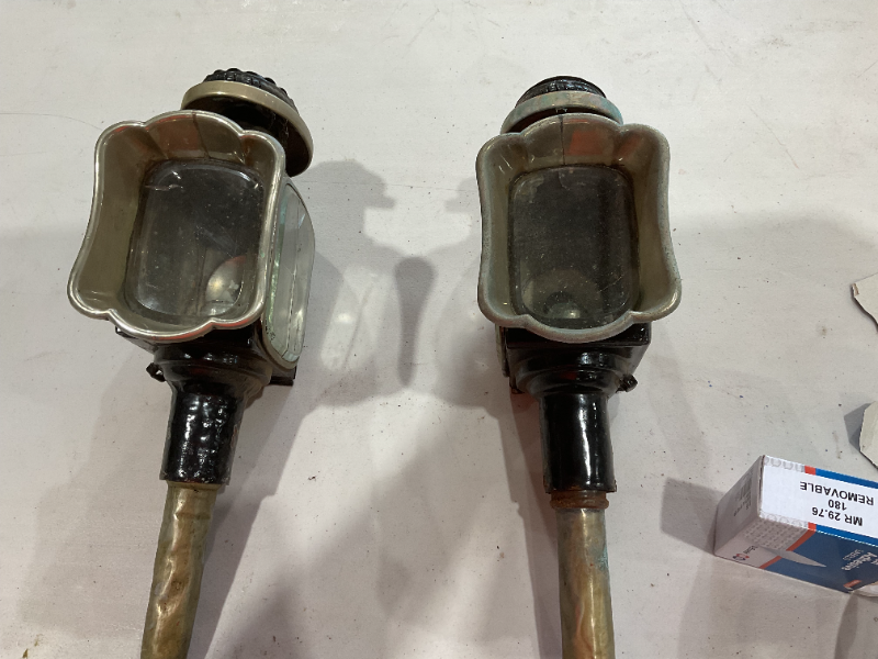 Lot 22 - Decorative Front Nickel Lamps. | AuctionsPlus