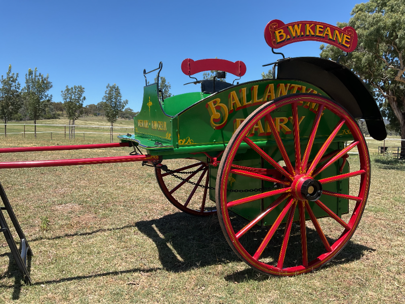 Lot 45 - Ballantyne Dairy Cart | AuctionsPlus