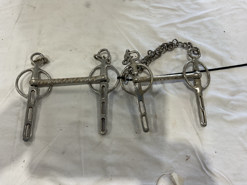 Lot 176 - 2 x Driving Bits | AuctionsPlus