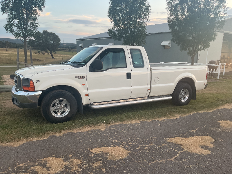 Lot 200 - F250 2006 5.4 Petrol V8 Auto 139,524Kms. Immac. | AuctionsPlus