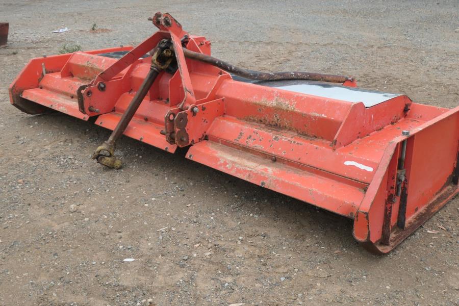 Lot 17 - Howard Pasture Topper | AuctionsPlus