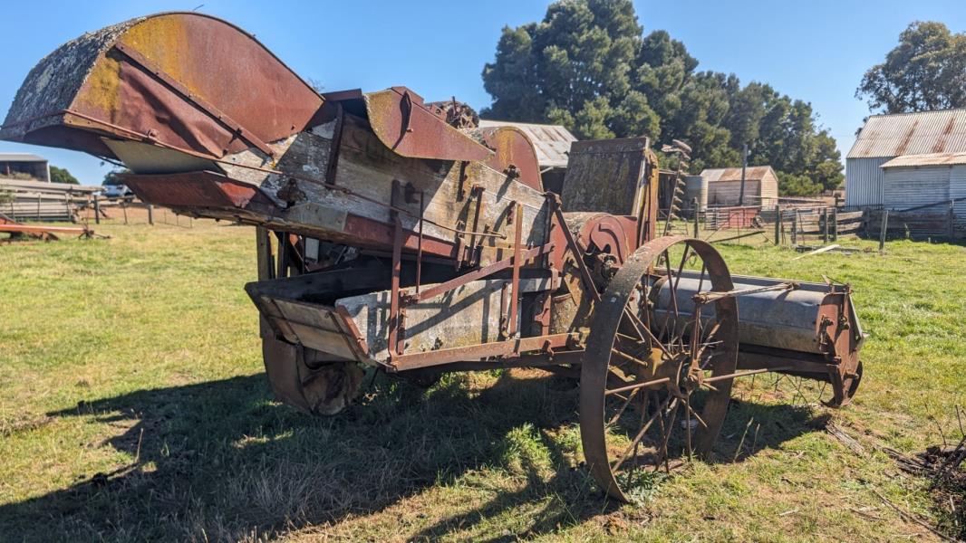Lot 100 - Sunshine Header | AuctionsPlus
