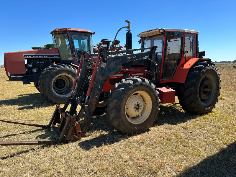 Lot 23 - Same Laser 150 tractor with FEL | AuctionsPlus