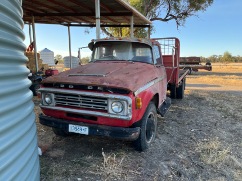 Lot 18 - 1978 Dodge 400 Tipper | AuctionsPlus