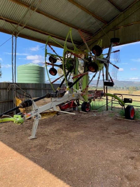 Lot 125 - CLAAS Liner 2700 Twin Rotary Rake | AuctionsPlus