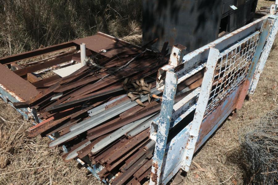Lot 112 - Steel Ute Tray Frame | AuctionsPlus