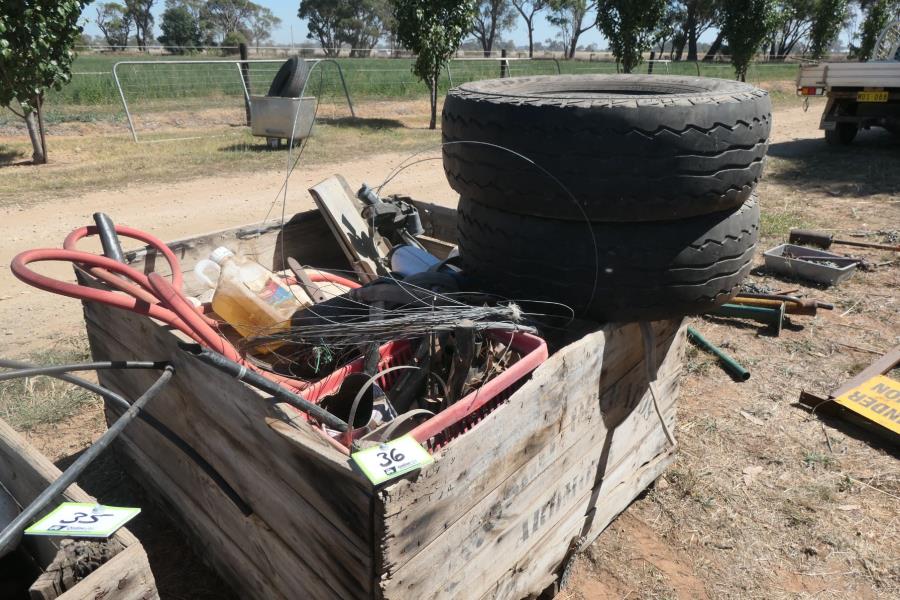 Lot 36 - Box of Sundries | AuctionsPlus