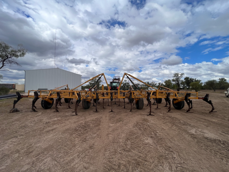 Lot 14 - Garnelle Industries 40ft Chisel Plough + MultiPlanter ...