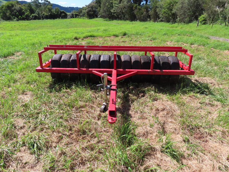 Lot 28 - 3m Pasture Roller | AuctionsPlus